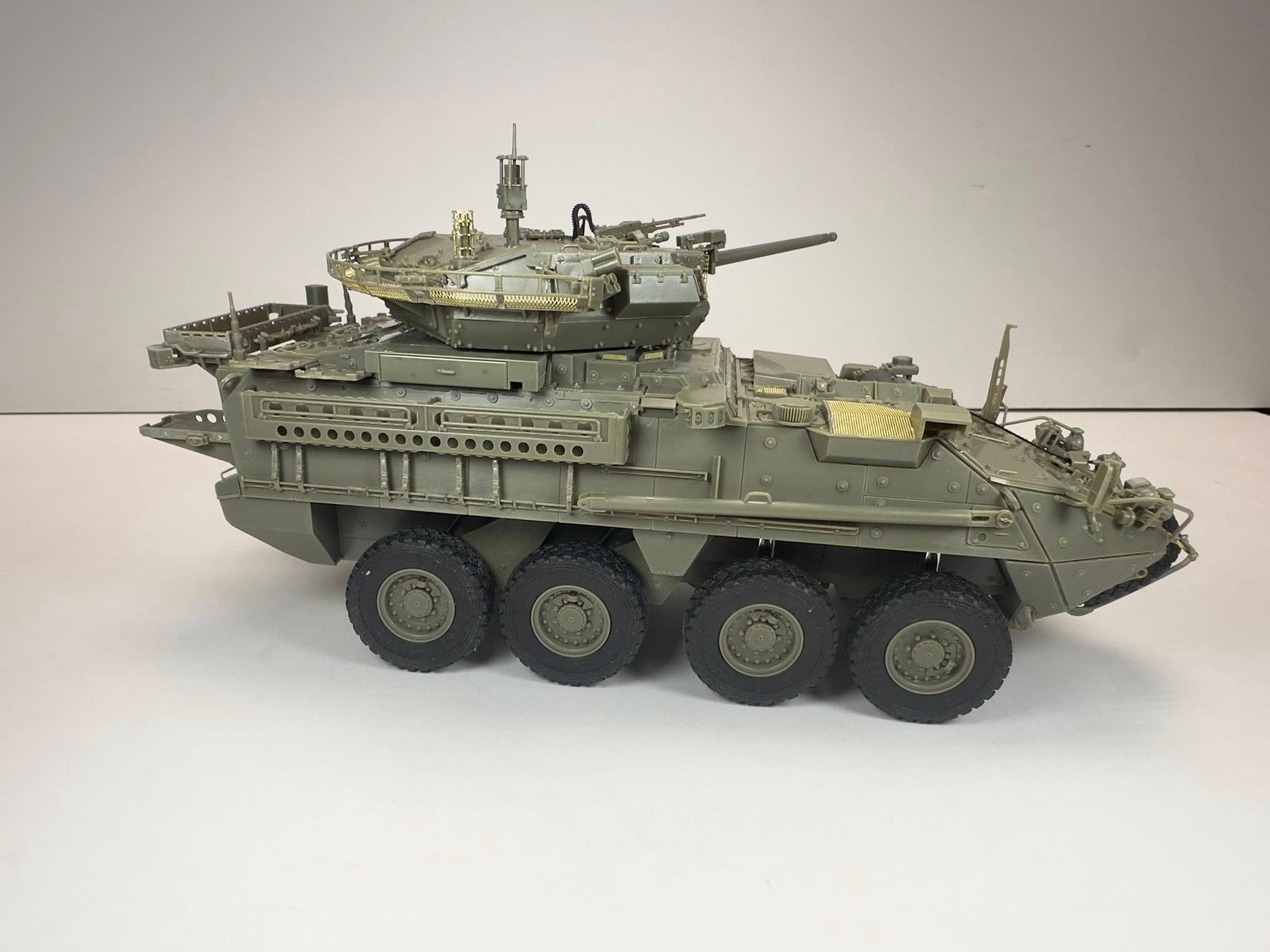 1/35 Stryker M1296 ICV-DRAGON with ESA MWO Upgrade by AFV Club ...