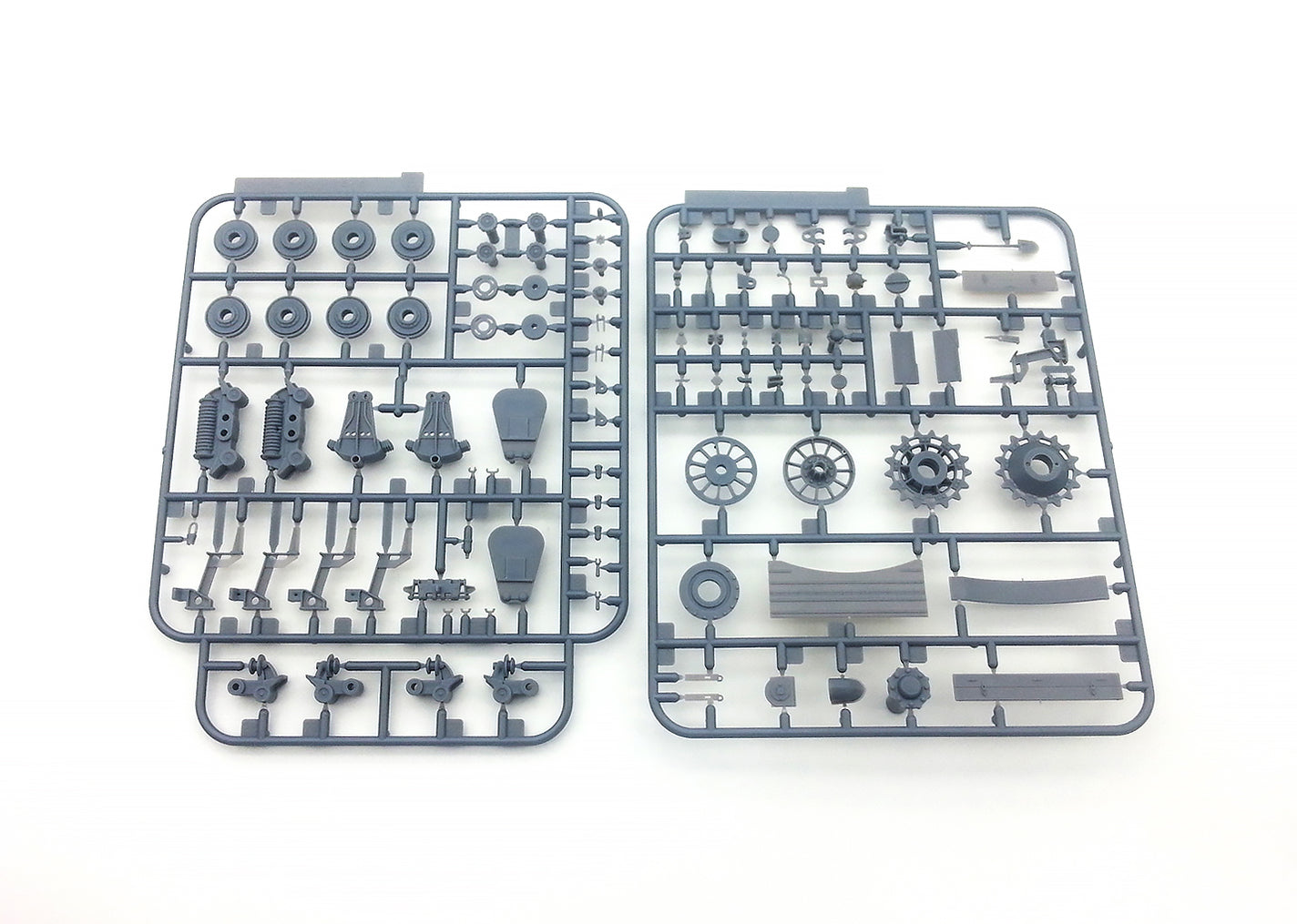 Amusing Hobby 35A006 1/35 British FV 214 Conqueror MK.I Heavy Tank wit ...